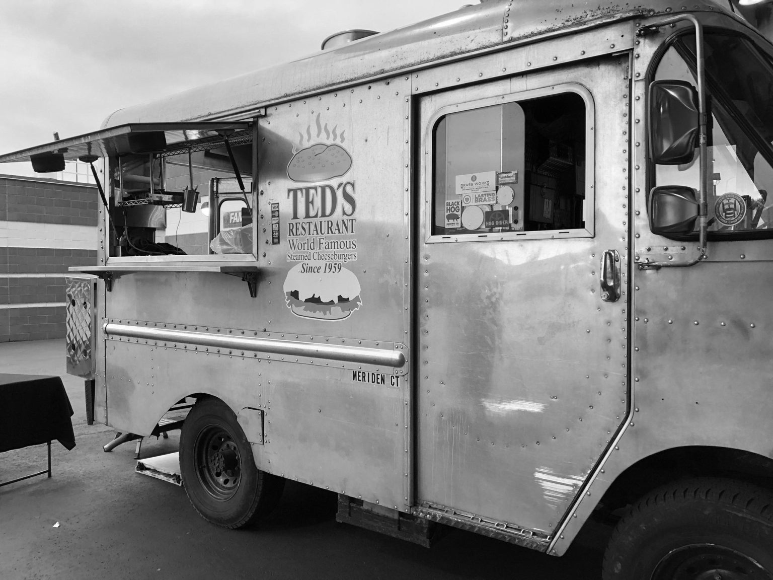 Ted's Restaurant | World Famous Steamed Cheeseburgers Since 1959